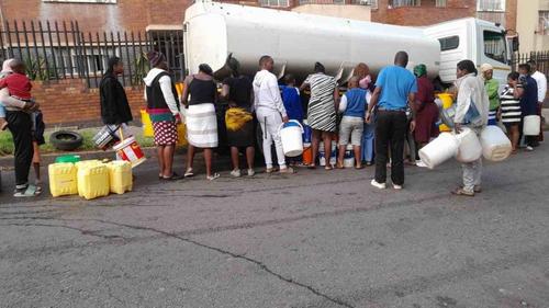 Joburg Water deploys tankers to Yeoville as outage persists | Joburg ETC