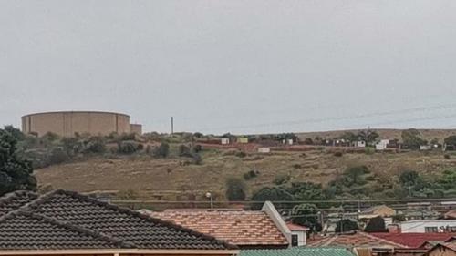 Mamelodi R3 reservoir overflow causing damage | Joburg ETC