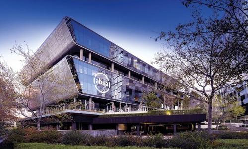 Capitec Simplifies Banking Fees for 2025 with Five Key Price Tiers