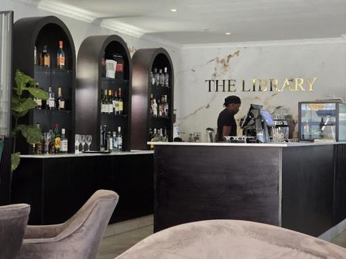 The Library Café Sandton – Coffee, Books & Calm in the Business District