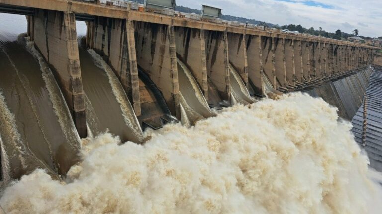 Vaal Dam opens more sluice gates as evacuation concerns grow