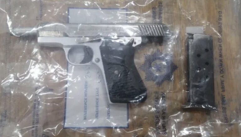 Acornhoek Taxi Driver Robbed: Two Teenagers Arrested in Mpumalanga