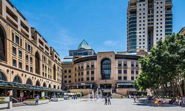 San Deck Sandton: Rooftop Dining and Signature Cocktails Above the City